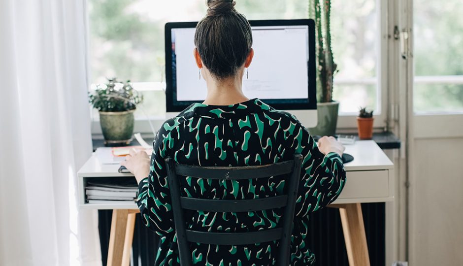 Spoofing: Definition, types and protection | Avira